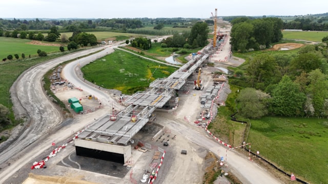 First deck slabs for the Edgcote viaduct being installed May 2025