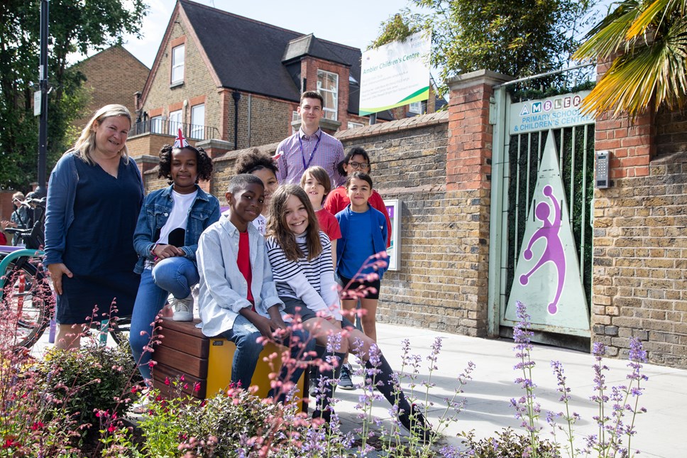 Schoolchildren and teachers at Ambler Primary School enjoying ...