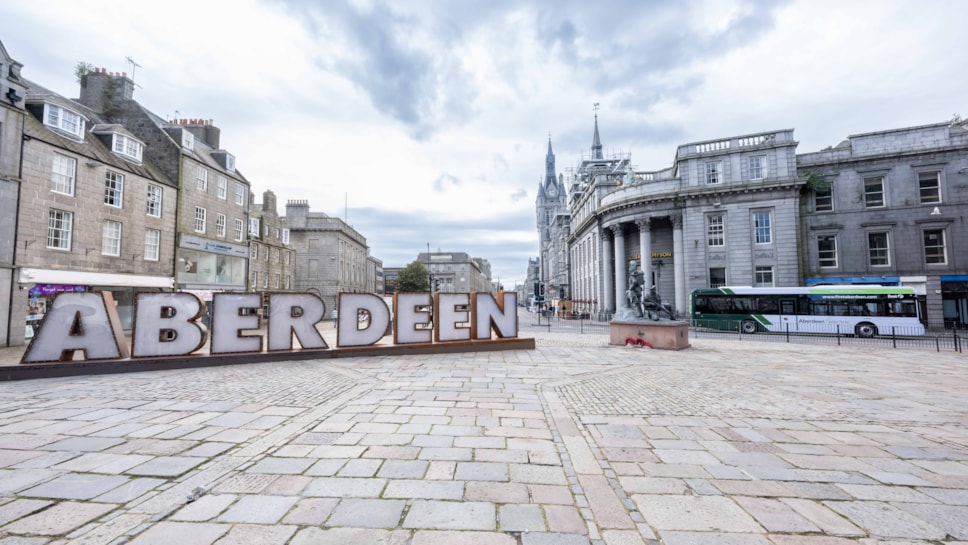 First Aberdeen Electric - Aberdeen Signage | First Bus UK News