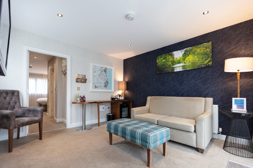 Gunton Hall Bedrooms Garden Lodge Suite | Warner Hotels News