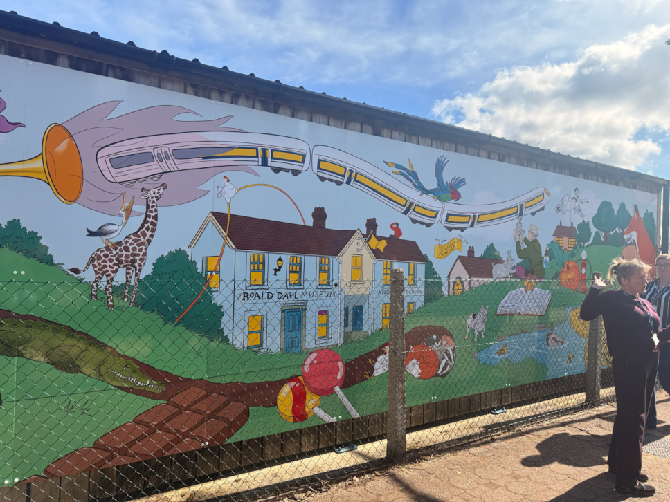 The mural at Great Missenden Station | Chiltern Railways News