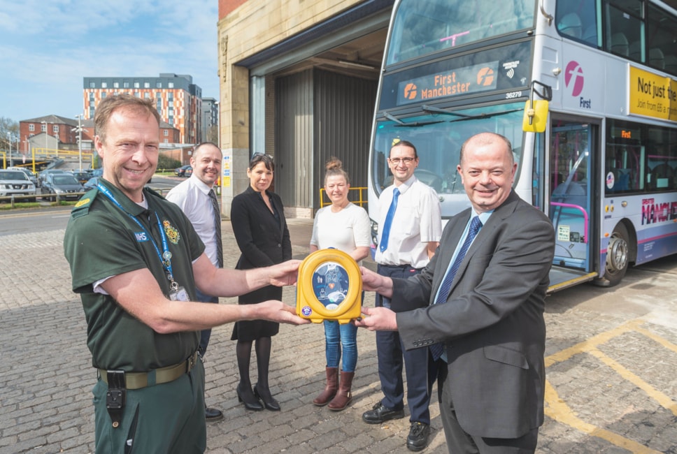 David McNally from NWAS with Adrian Worsfold and (rear) First Aid team ...