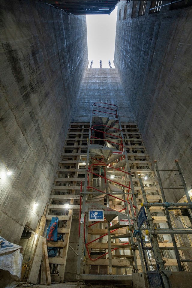 HS2 Amersham vent shaft construction looking up the shaft 52568 January ...