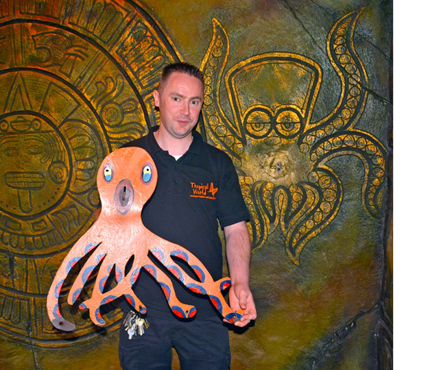 Olly the Octopus back at Tropical World due to popular demand