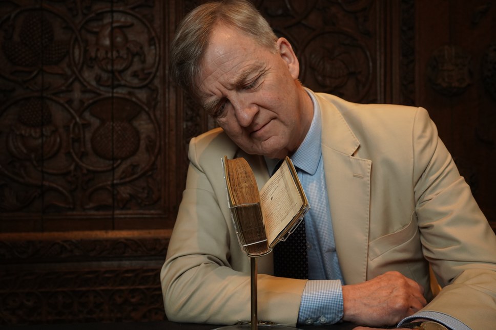 Count Peter Pininski with the Book of Hours at the National Museum of ...