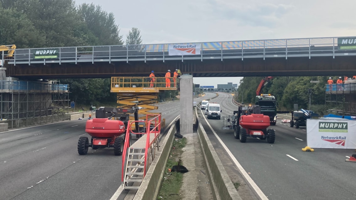 M62 bridge replacement - 3-2