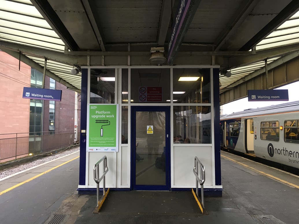 More space for passengers on Manchester Piccadilly station platforms