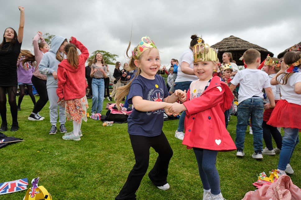Dancing the afternoon away at Netherthird Community Garden | East ...