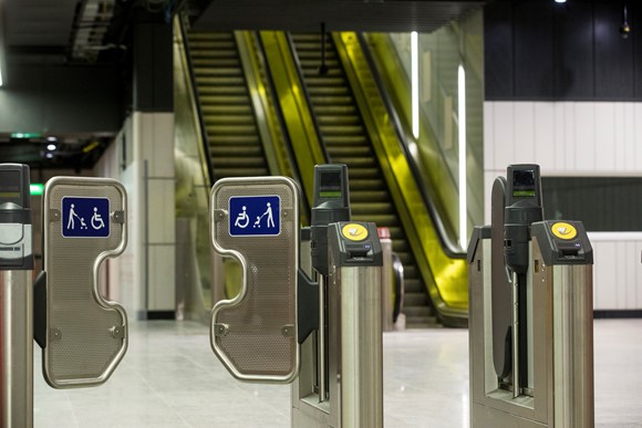 Mayor of London announces TfL fares will apply to Elizabeth line ...