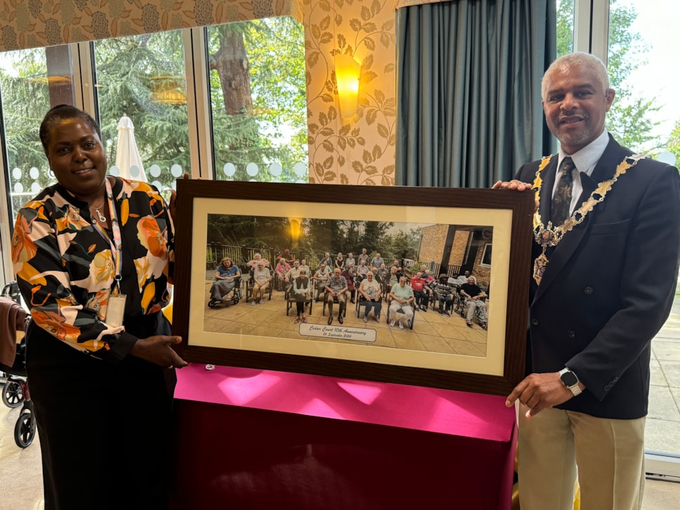 Maxine Knight and Mayor Cllr Glenn Dennis | Reading Borough Council News