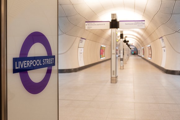 Direct Elizabeth Line Services Into Central London From Reading ...