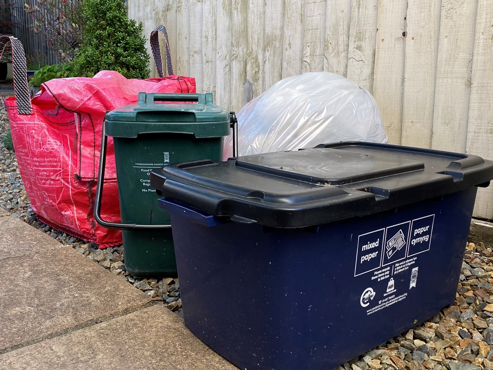 Recycling boxes-2 | PembrokeshireCC News