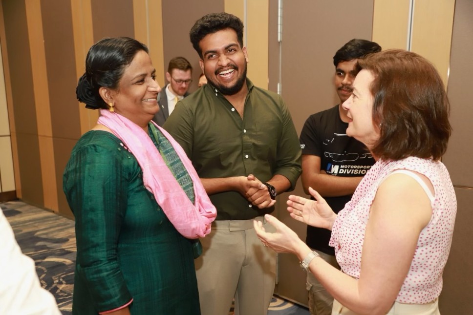 ELuned Morgan at reception 5 | Welsh Government News