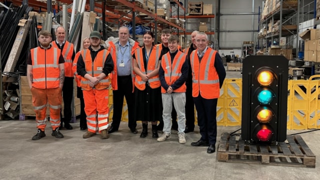 Siemens Mobility hosts John Grady MP at Glasgow depot